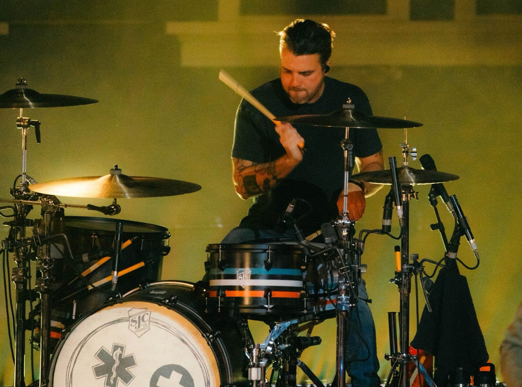 Rian Dawson's New "Tell me I'm Alive" All Time Low Kit!